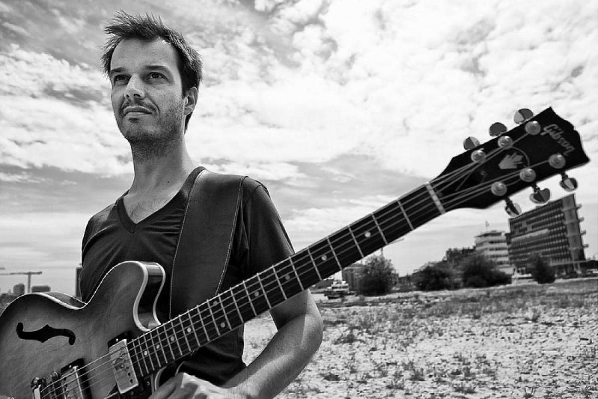 Dutch Jazz Collective feat. Jesse van Ruller - LantarenVenster Rotterdam